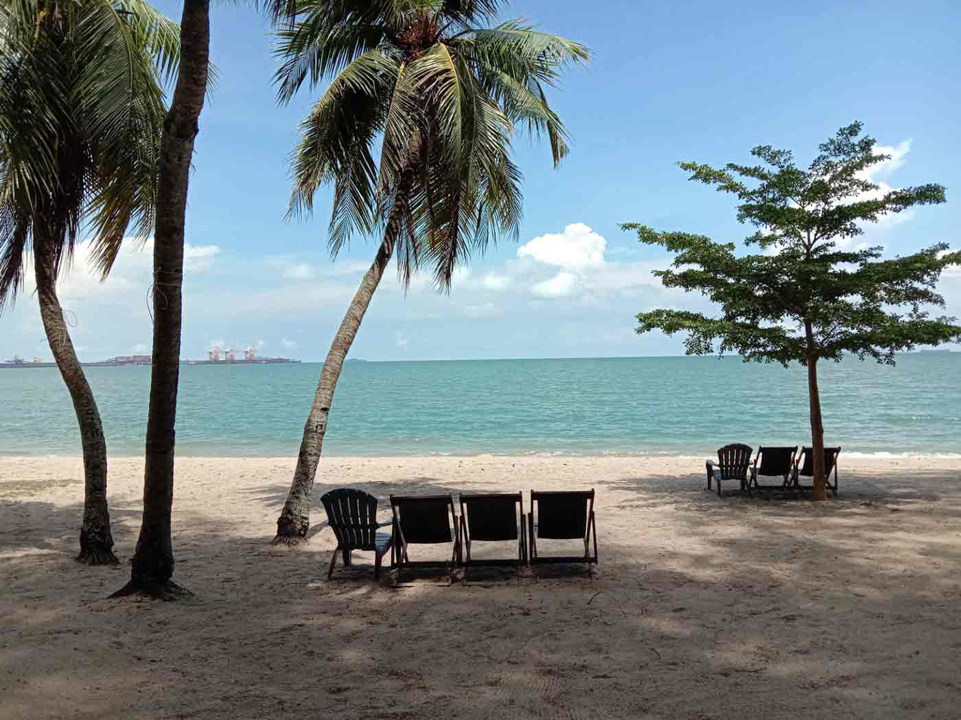 Teluk Batik – GoManjung